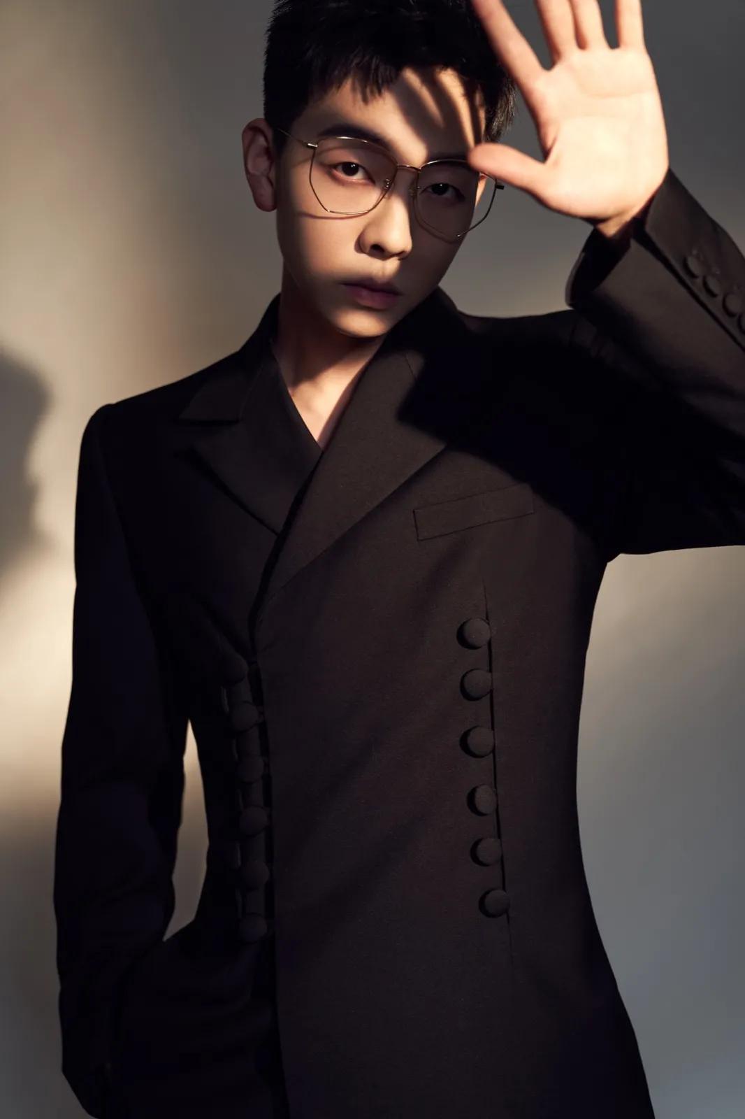 Hu Xia's life is multifaceted - iMedia