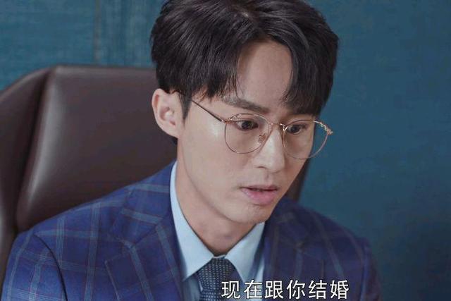 Lin Hao is really too scumbag. First he cheated on his married female ...