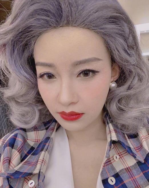 Actress takes old-age makeup to support her mother, Zhang Xinyu is ...