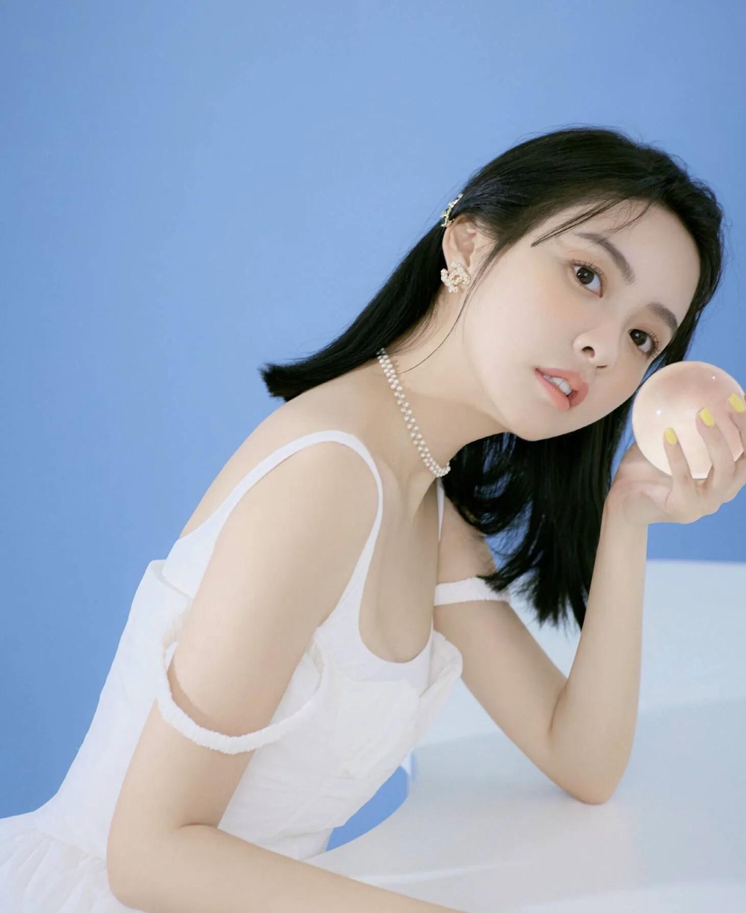 Yu Xintian Amazing Photo Album - iMedia