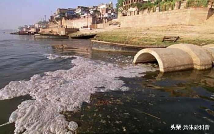 Stool, ashes, super bacteria!The Ganges water has been seriously ...