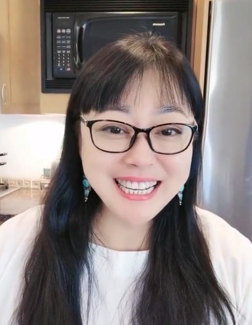 Li Jingjing: 3 marriages and 1 child, 49-year-old married 21-year-old ...