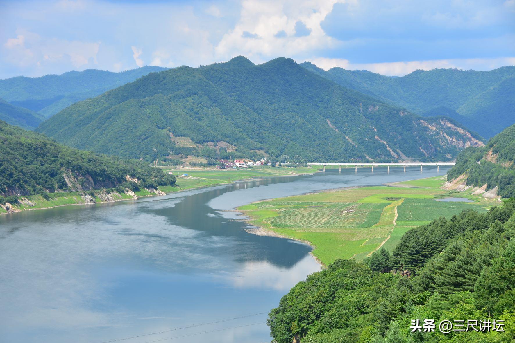 The Hun River in Qingqing: a big turn and the estuary that merges into ...