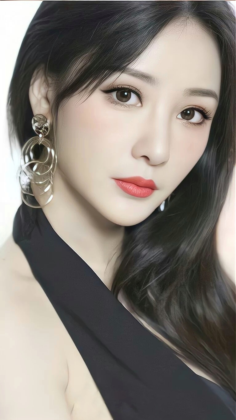 Group Liu Yan's exquisite photo album: The ever-changing house goddess ...