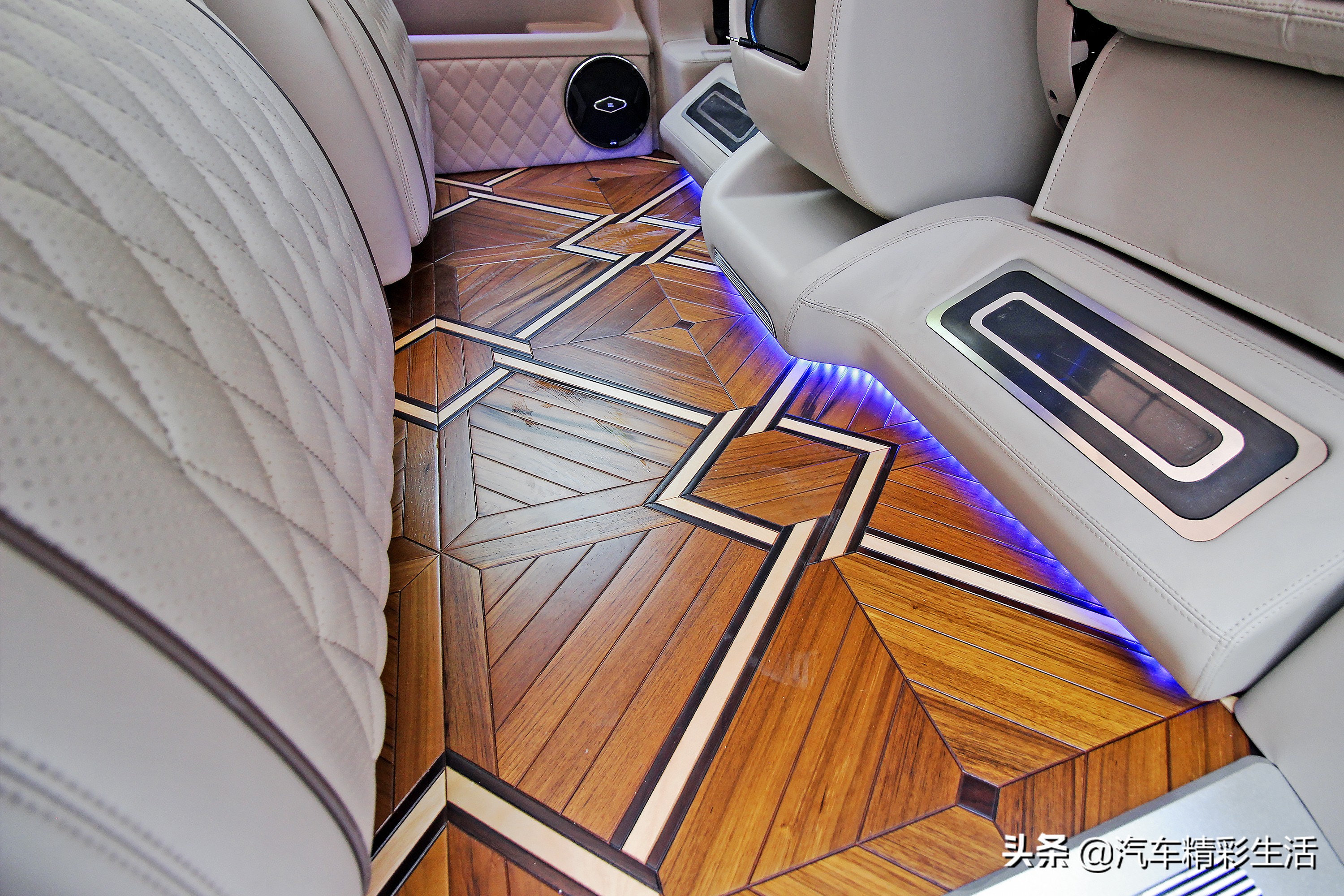 Mercedes-Benz Vito's new interior modification, seven-seater heightened ...