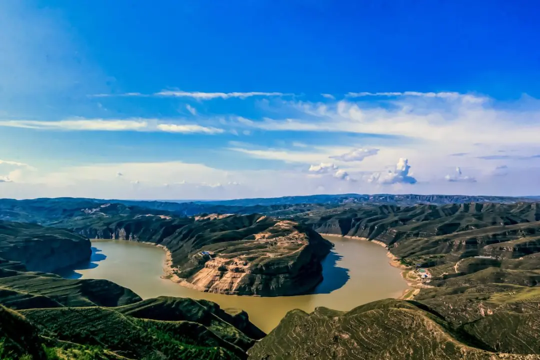 Check in on the Yellow River Tourist Highway and enjoy the magnificent ...