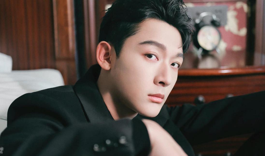 Zhang Wanyi's new drama "Extraordinary Healer" first wave of stills ...