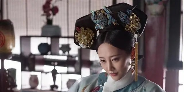 Li Chun was attacked by the Internet because of the spades tattoo, she ...