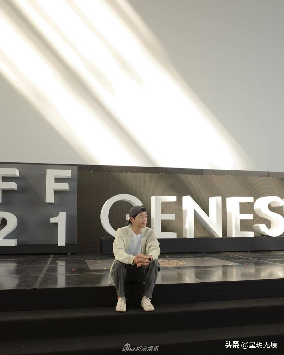 Song Joong-ki Busan Film Festival work photos, easy to wear a baseball ...