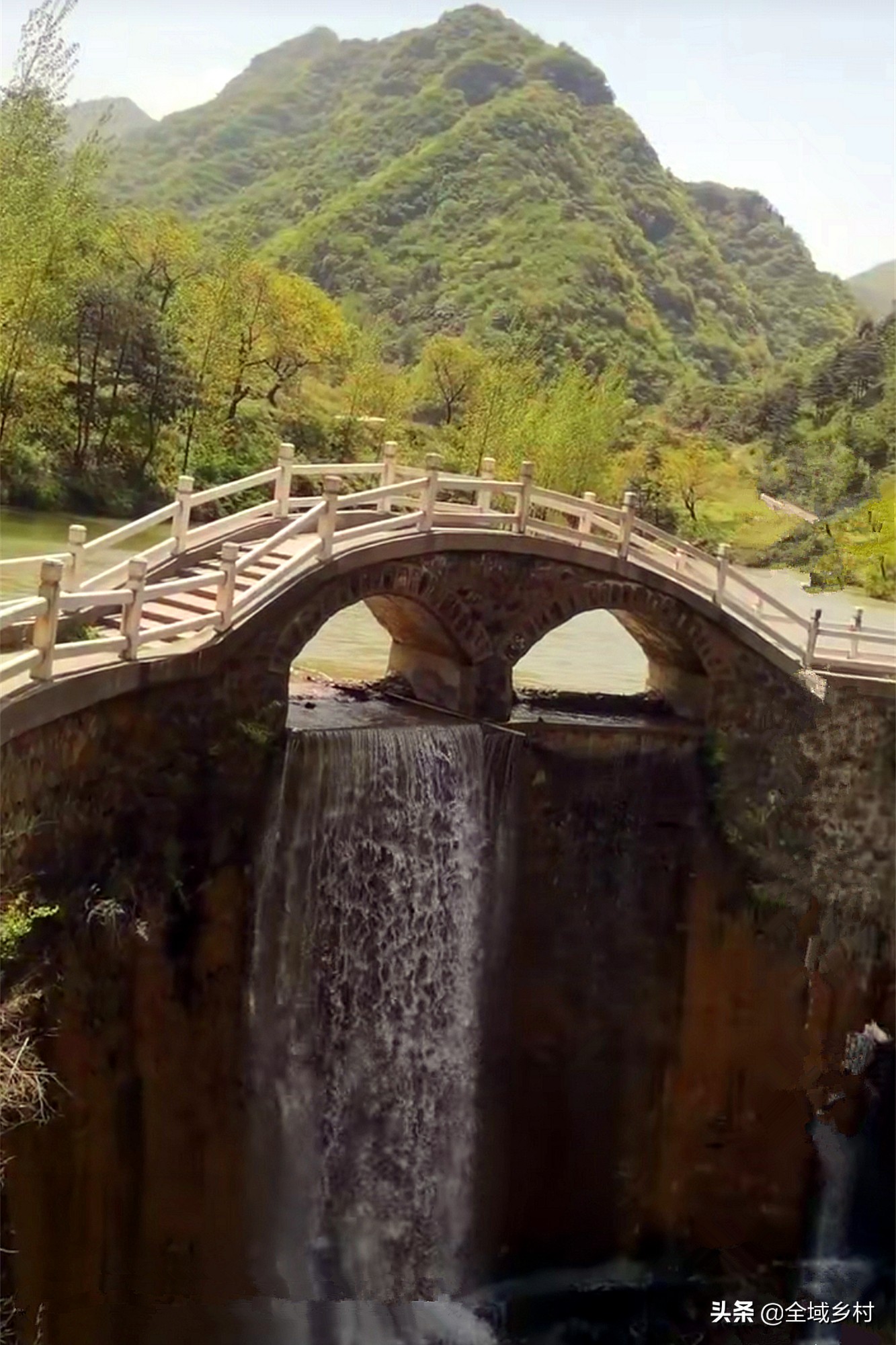 There is a scenic spot in Lushi, which is free of charge, which is very ...