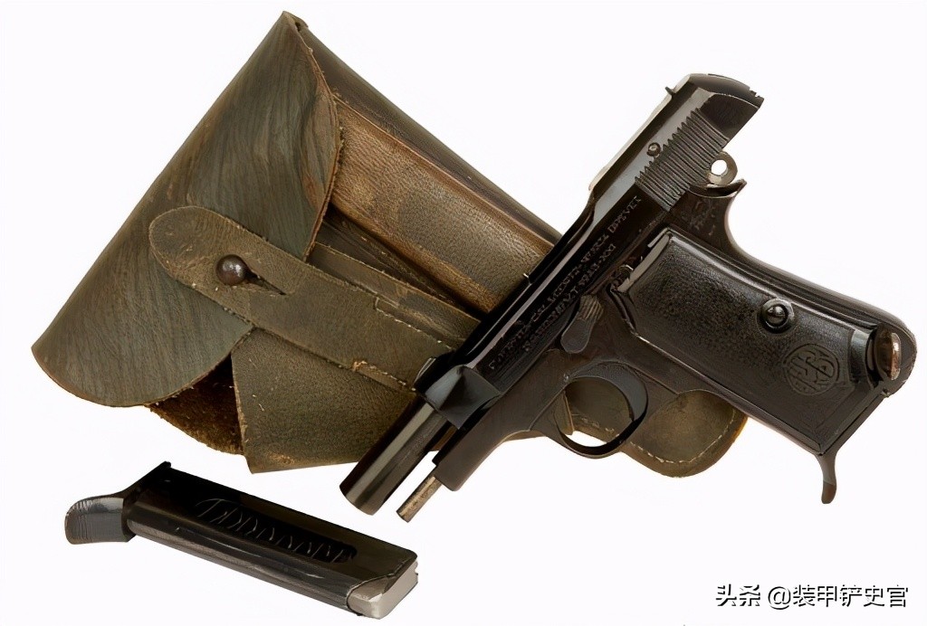 The exquisite and easy-to-use Beretta M1934, the German soldiers are ...