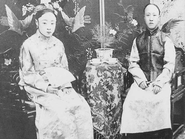 The two people who had the greatest impact on Puyi, one of them forced ...