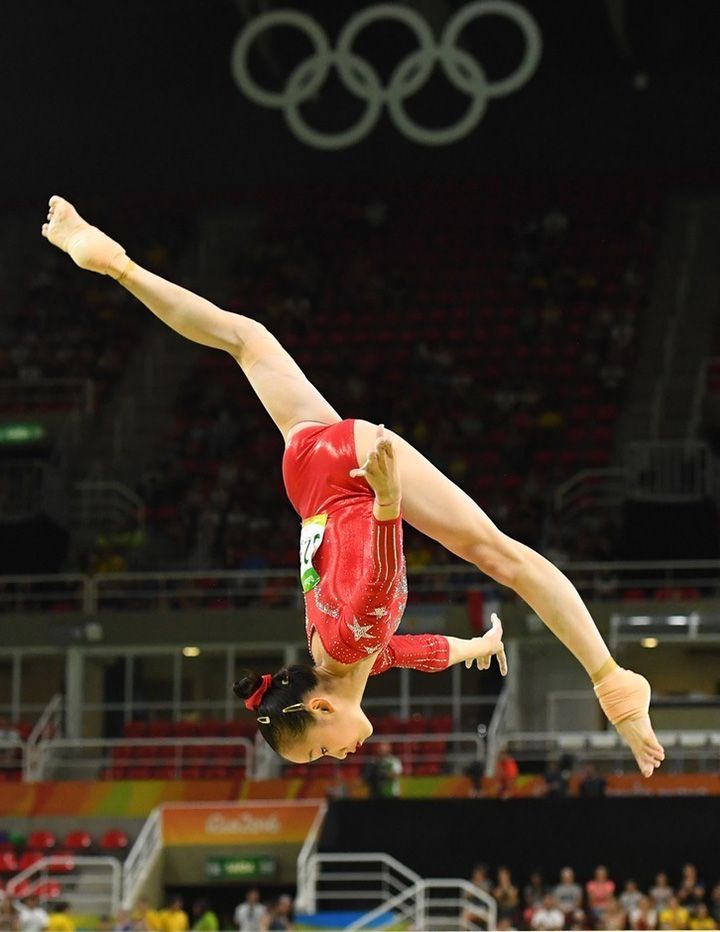 Liu Xuan: Gymnastics Queen "Xuan Beauty", holding the Olympic crown in ...