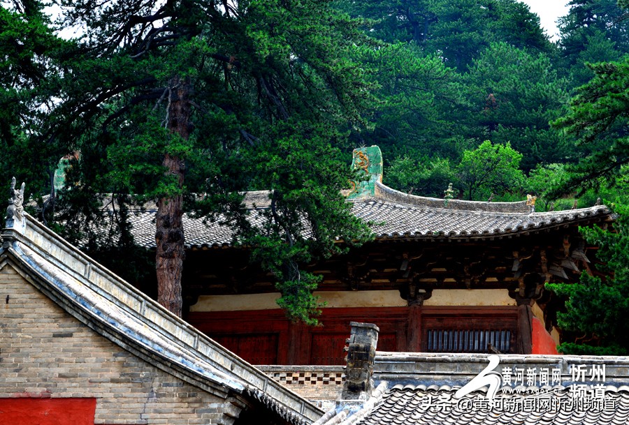 Tang Style and Ancient Charm-Walk into the Foguang Temple of Mount ...