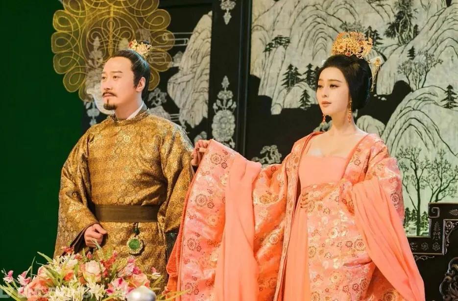 Yang Yuhuan was dominated by Tang Xuanzong for ten years, and he was ...