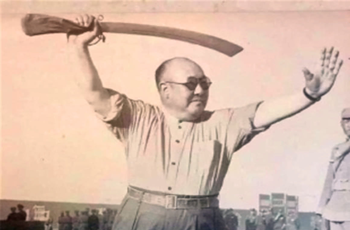 Ma Hongkui reviewed the situation and shipped 7 tons of gold abroad ...