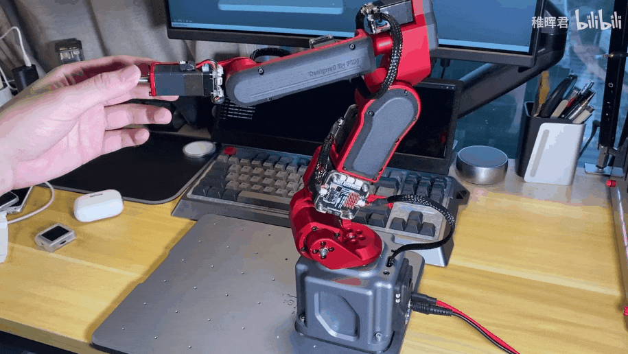 Hardcore!Huawei genius boy teaches you how to make a robotic arm!Cost ...