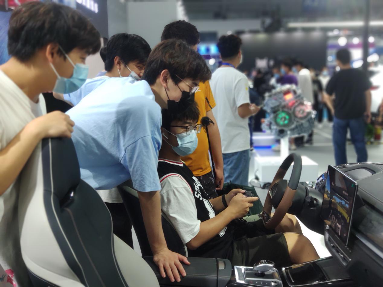 BYD's DiLink gaming cockpit has become a “net celebrity”, it's amazing ...