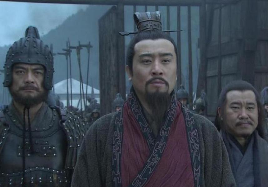 How big is Liu Bei's ambition to become emperor?Zhuge Liang: Link up ...