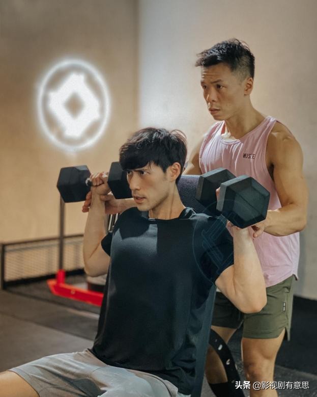 Xie Junfeng, a new art brokerage artist, has accumulated strength and marched forward steadily ...