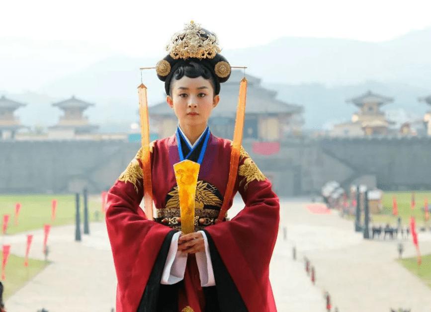 How outrageous is the setting of "Legend of Lu Zhen"?Several positive ...