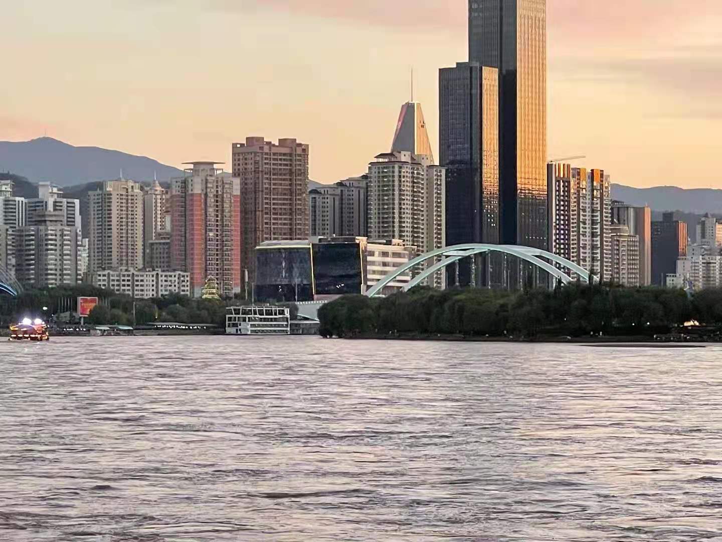 Meng Jun's Poems: Ji Xia Cai Ge Jue·Ci·Lv (15 Poems) - iMedia