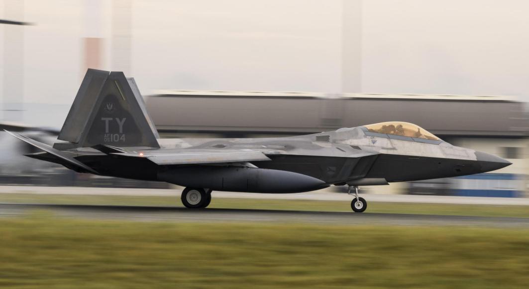 What is a single- and dual-engine fighter? A dual-engine fighter is ...