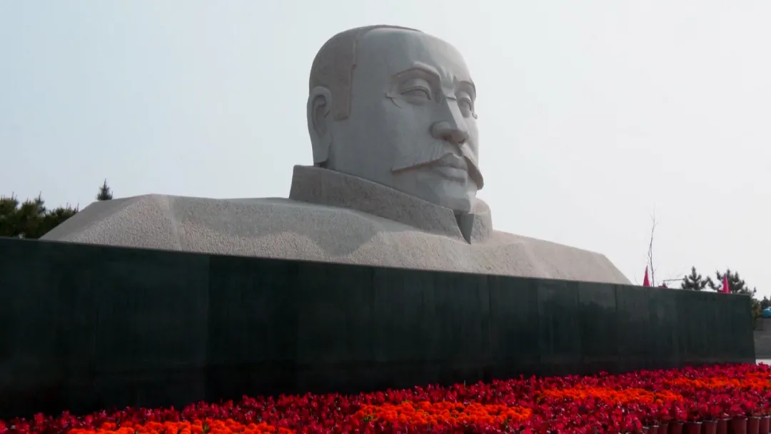 Li Dazhao-the iron shoulders bear the moral and righteous spirit to ...