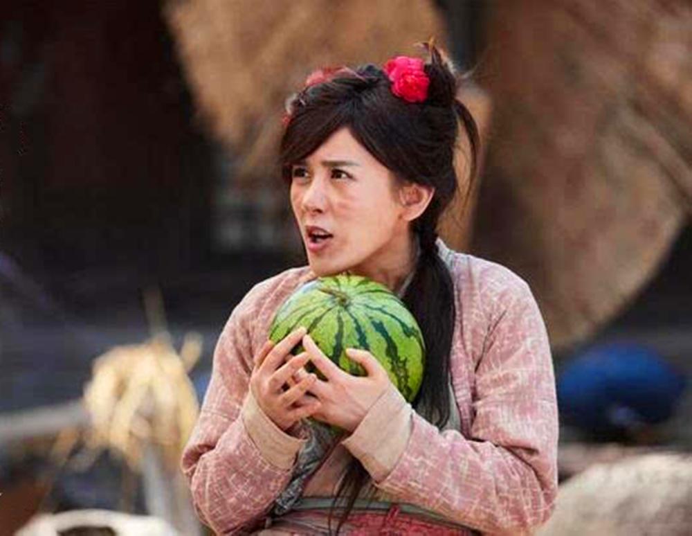 Huang Rong is the heroine in the novel about the Condor Shooting. She ...