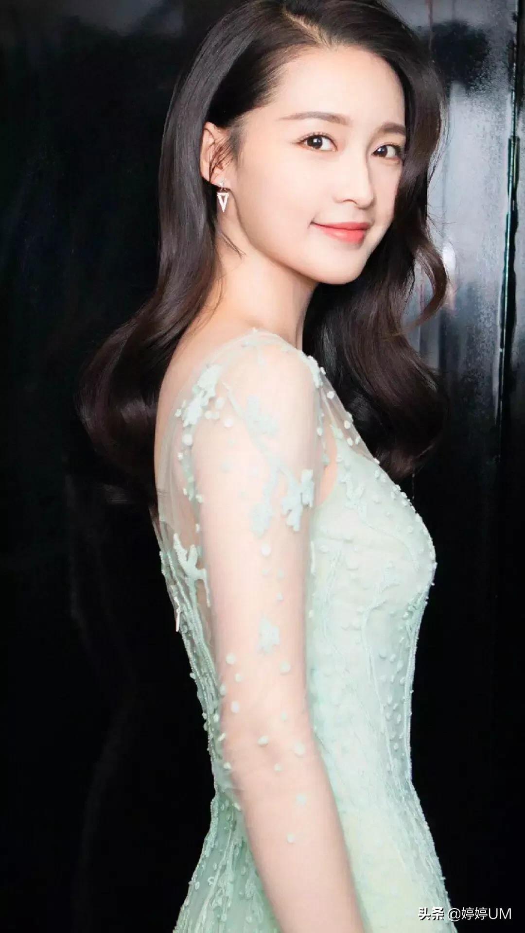 Li Qin, sexy and charming, hot body, beautiful appearance, good-looking ...