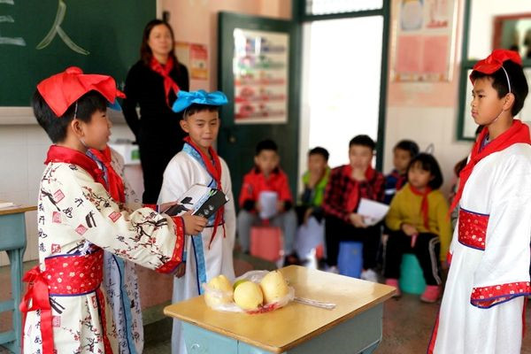 Can the story of "Kong Rong let the pear" be regarded as a classic in ...