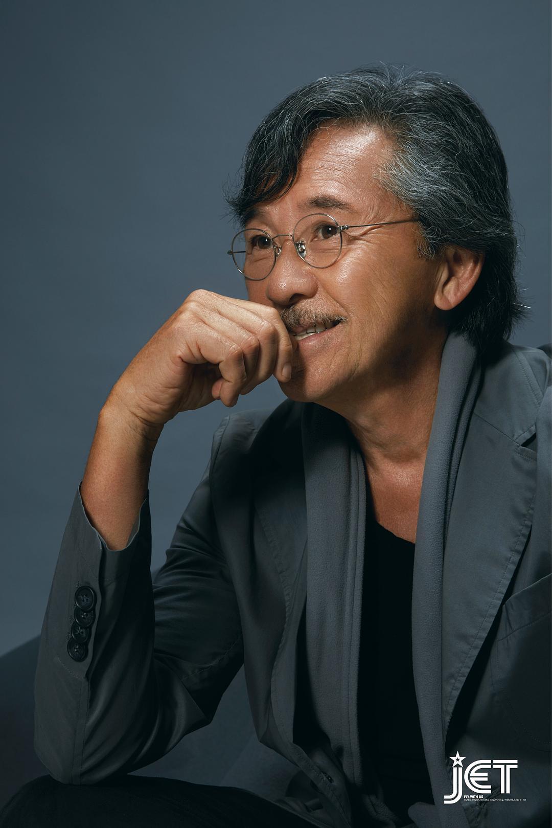 Who is behind the treasure singer and what is the singer - iMedia