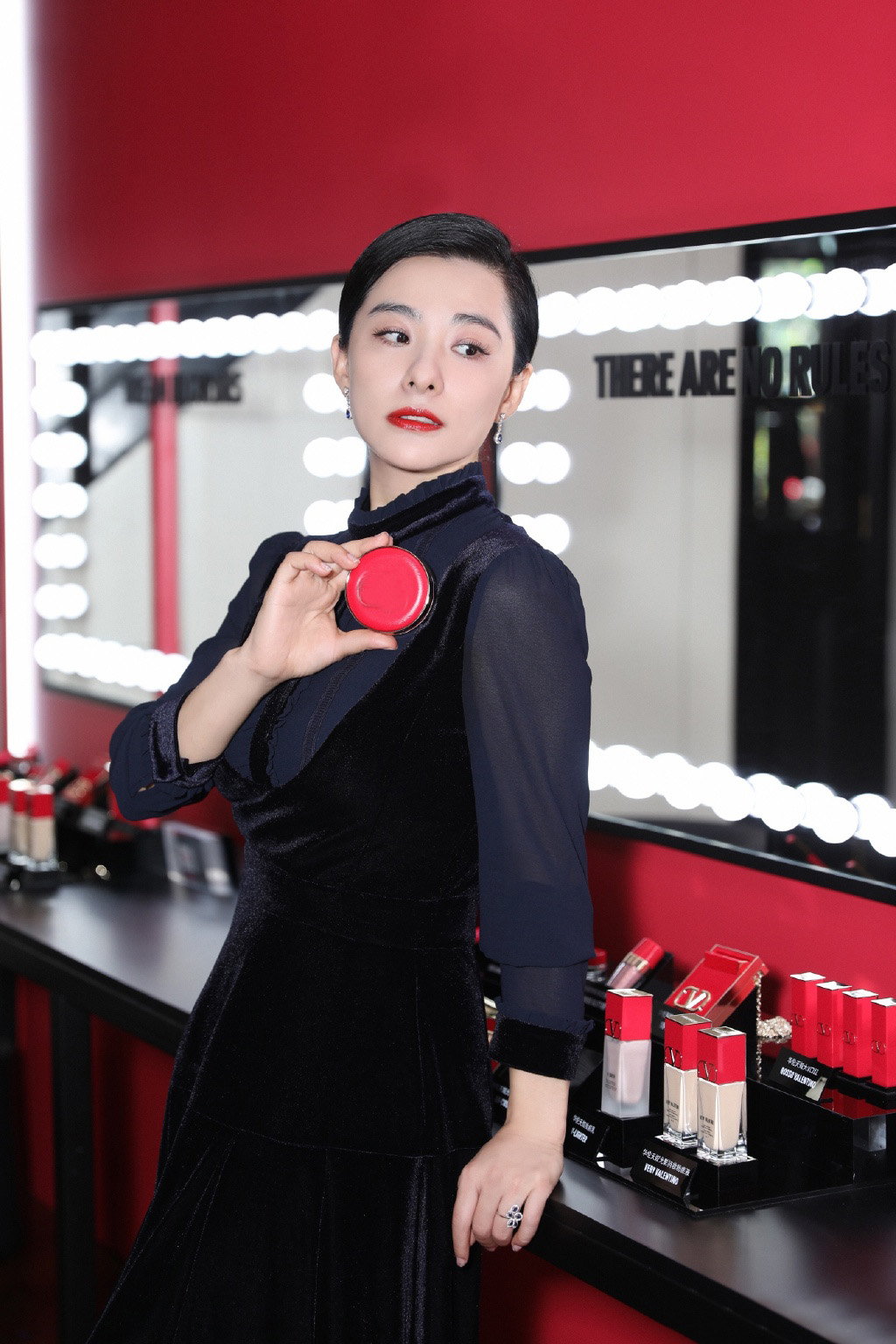 The once Olympic champion is even more beautiful!Liu Xuan looks like a ...