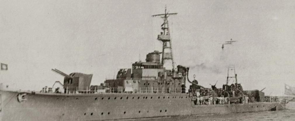 The KMT warship revolted and sank due to no command. After being ...