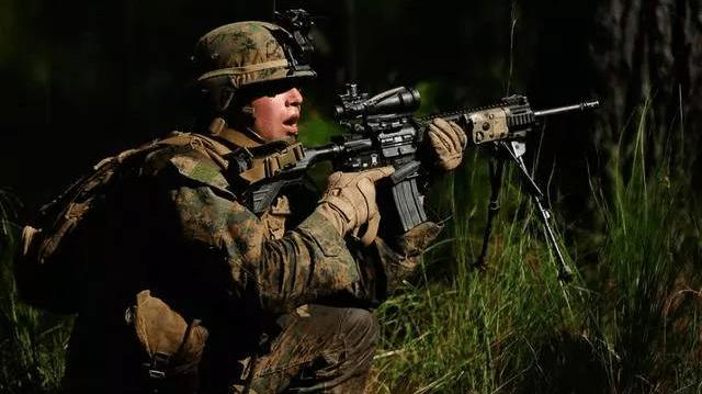 German arms manufacturer produced: HK M27 automatic rifle - iMedia