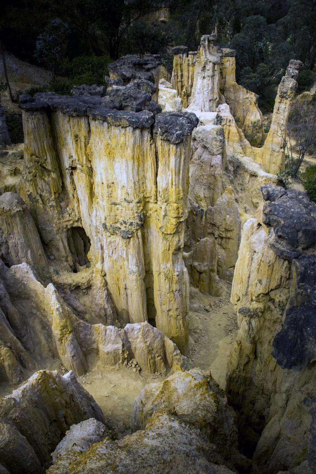 Xichang Huanglian Earth Forest's Wonderful Workmanship of Nature - iMedia