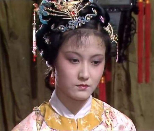 A Dream of Red Mansions: Yuanchun and the emperor have no "husband and ...