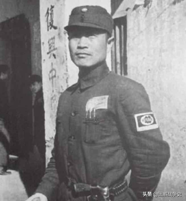 Du Yuming holds three corps in his hand, why can't he solve Huang ...