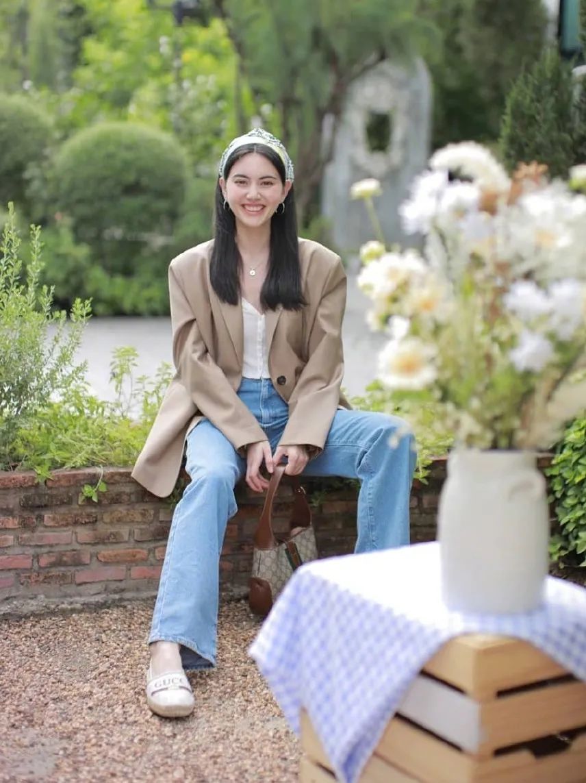 Thai beauty Mai's 100 most beautiful summer outfits - iMedia