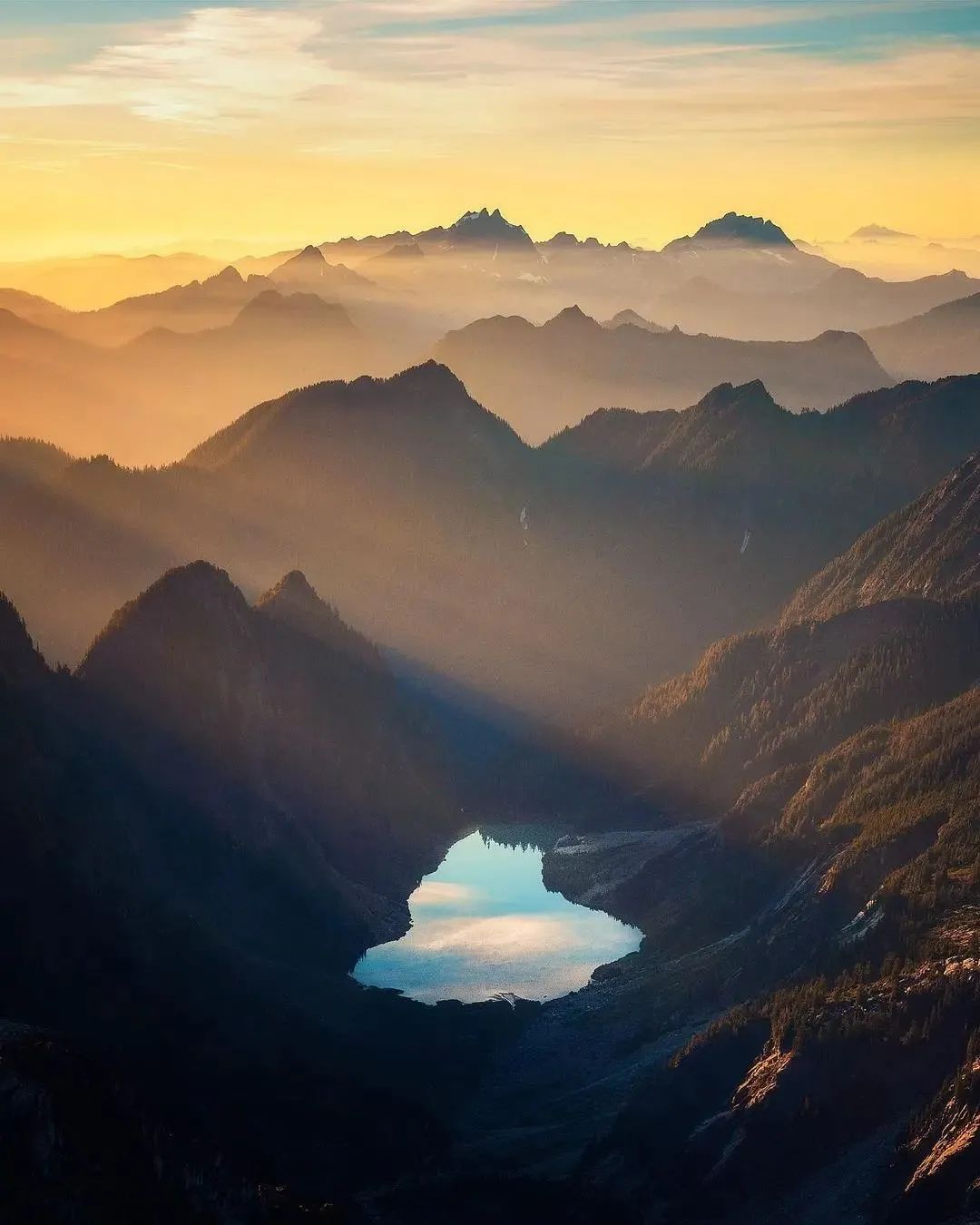 Mysterious and Profound, the Eye of the Earth - iMedia