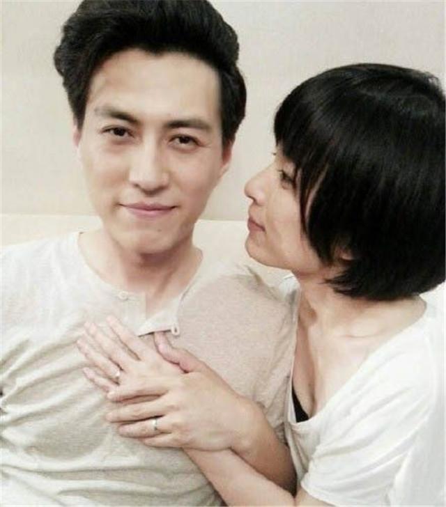 A recent photo of Jin Dong's wife Li Jia. Li Jia had been married for ...