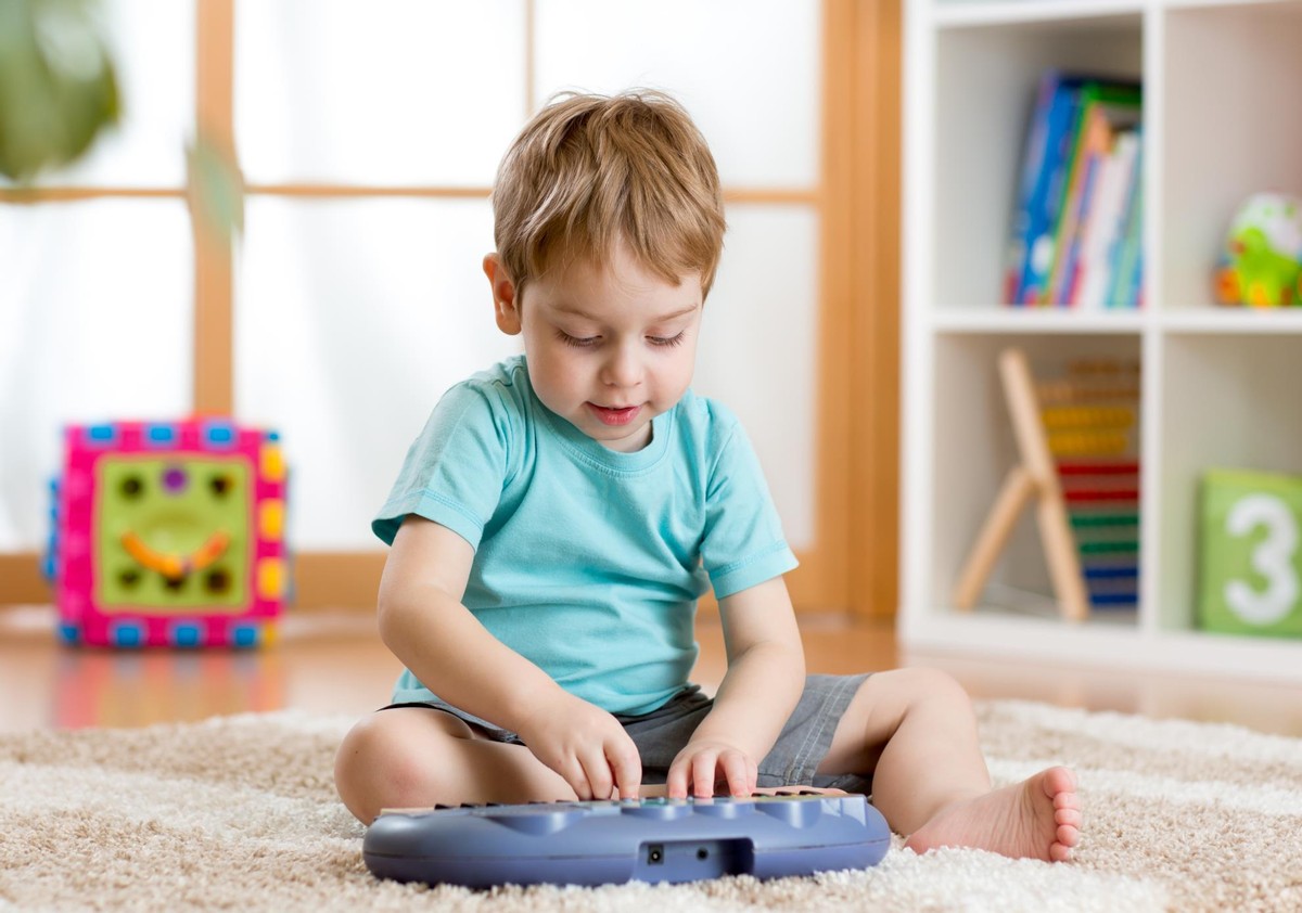 Children want to buy toys?Whether to satisfy or refuse, parents should ...