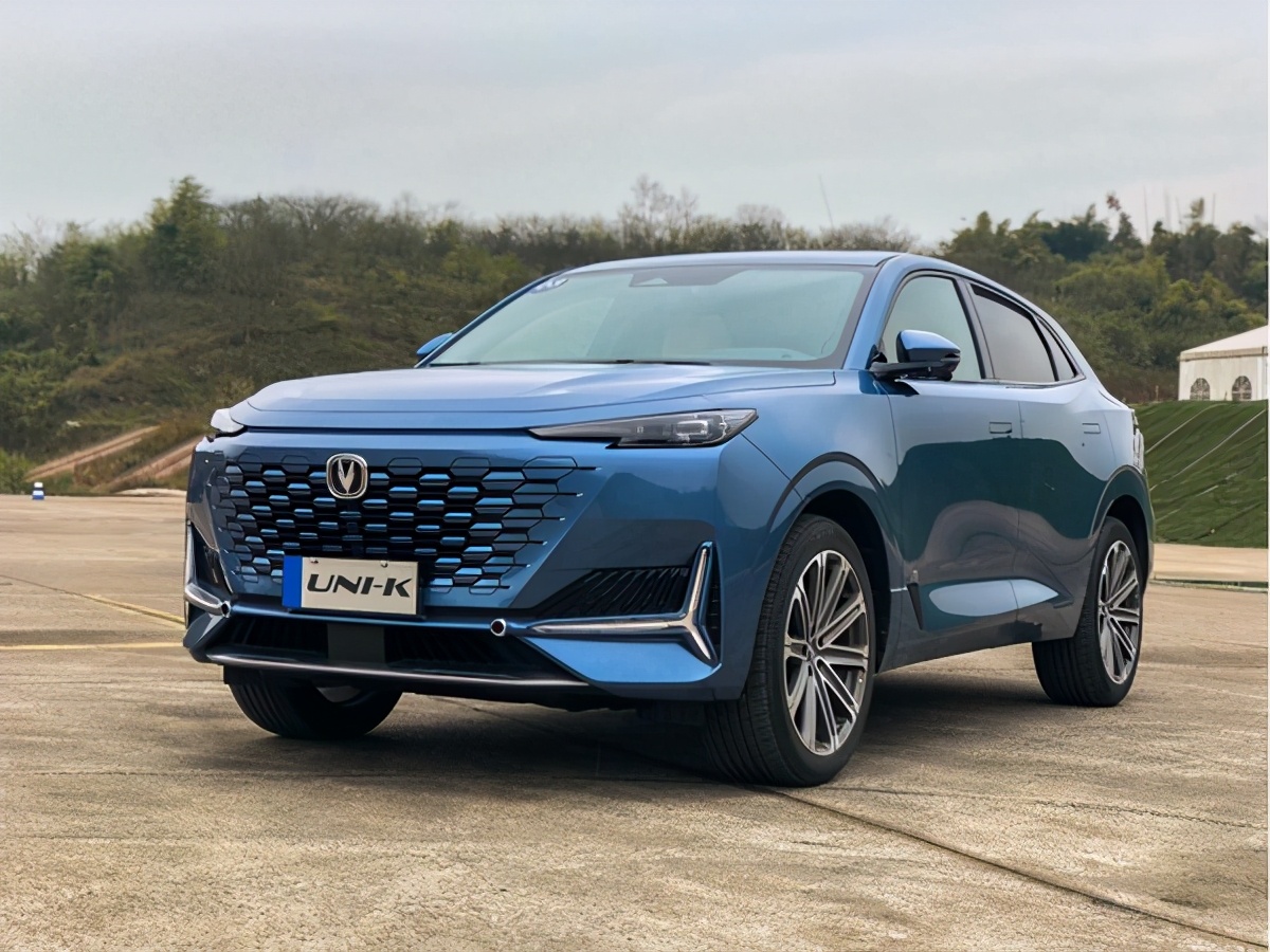 Test drive Changan UNI-K: I just want to explain whether it is worth ...