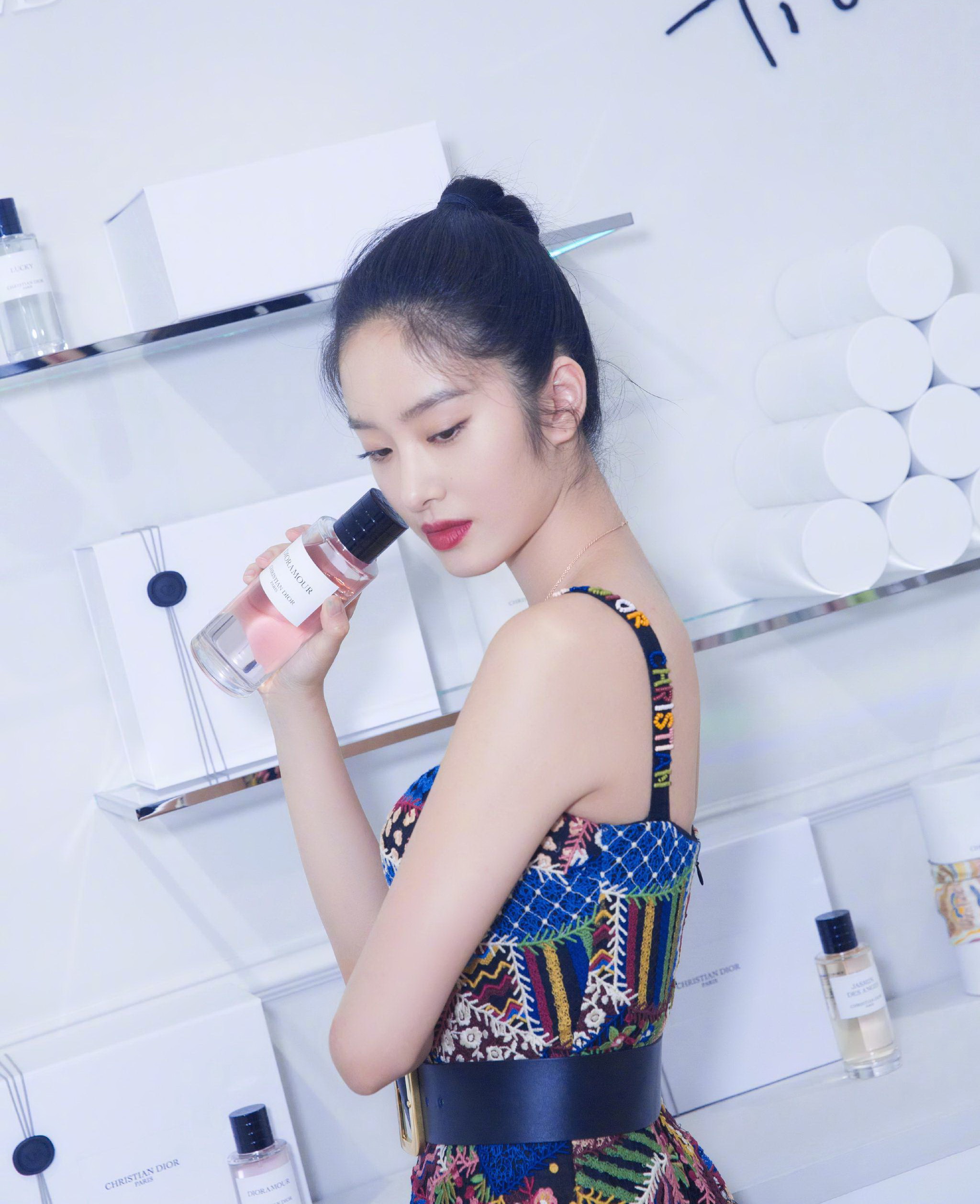 Goddess Yang Caiyu - iMedia