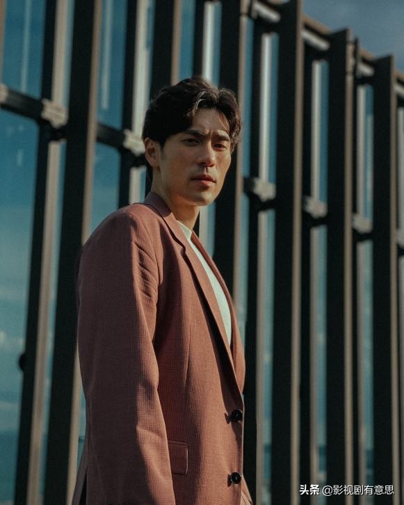 Xie Junfeng, a new art brokerage artist, has accumulated strength and marched forward steadily ...