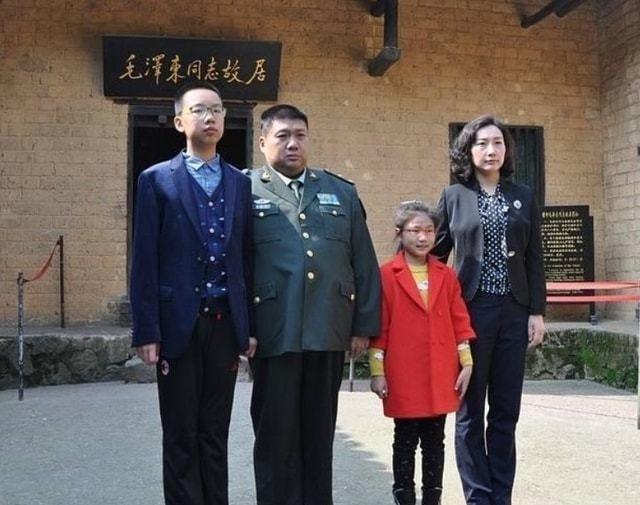 After Mao Xinyu ended his first marriage, he married Liu Bin, a ...