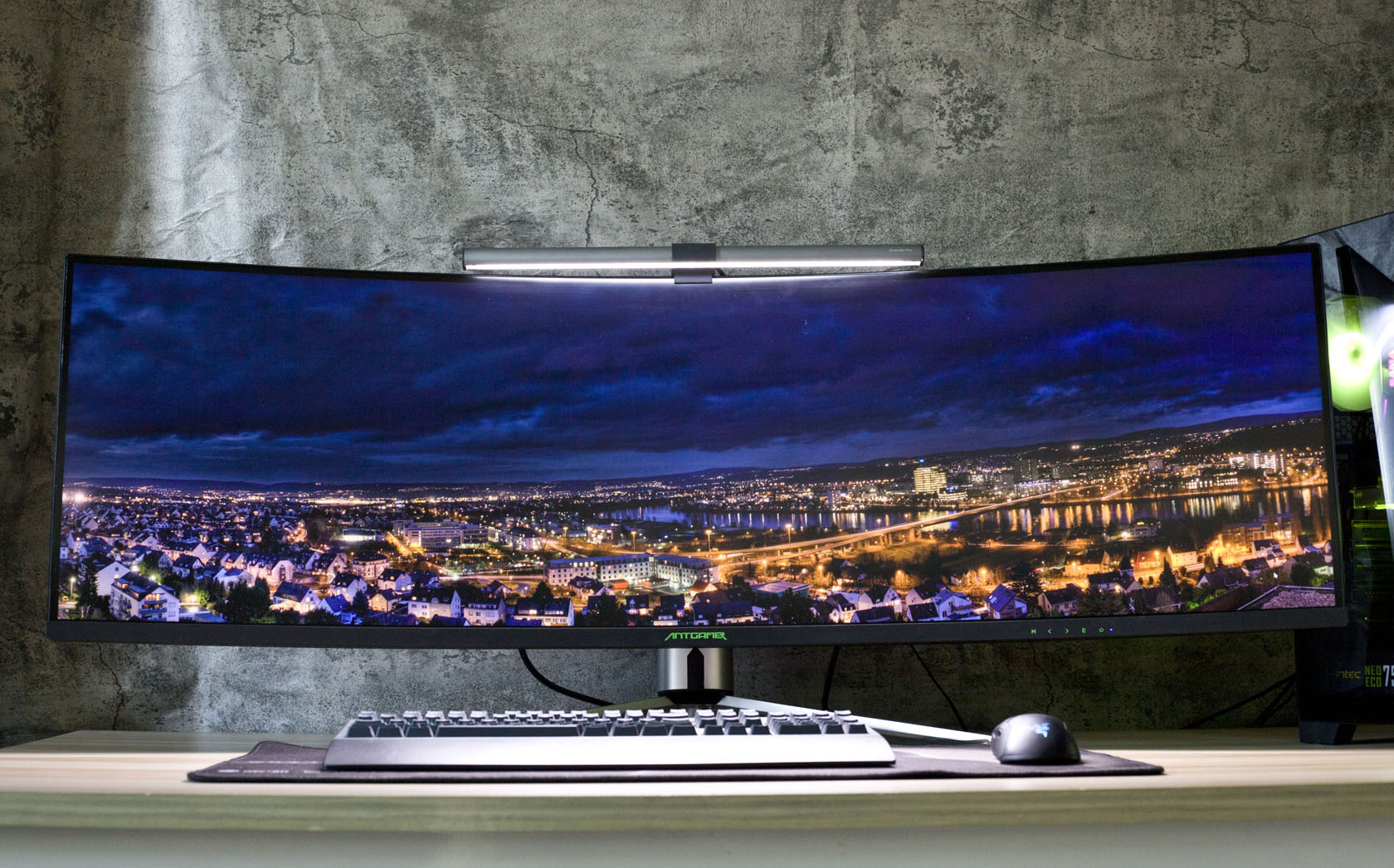 What is the experience of the 49-inch 32:9 ultra-wide "fish screen"?Ant ...