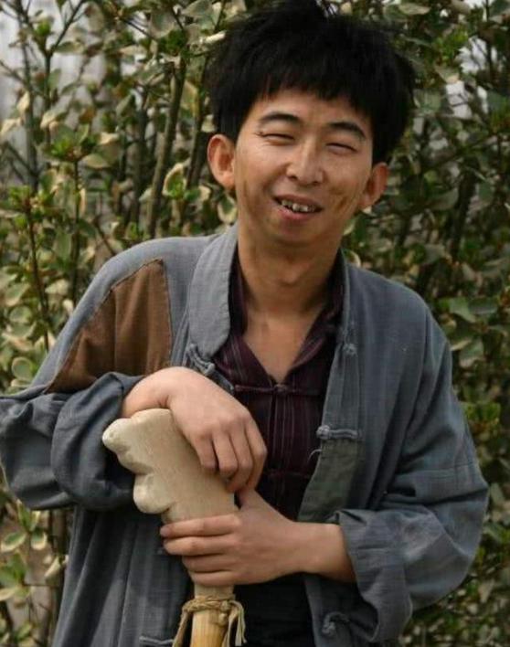 Ju Xingmao: The grass bandit becomes the king. With the right people ...