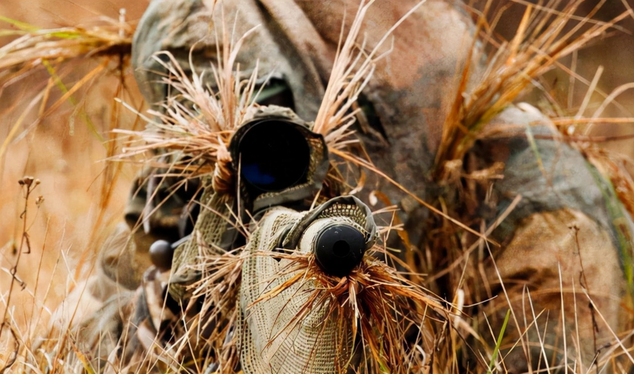 Why should a sniper wrap a sniper rifle in linen?Everyone may not know ...
