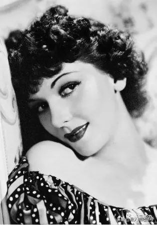 Caring for the old American lady for 13 years and inheriting all the ...